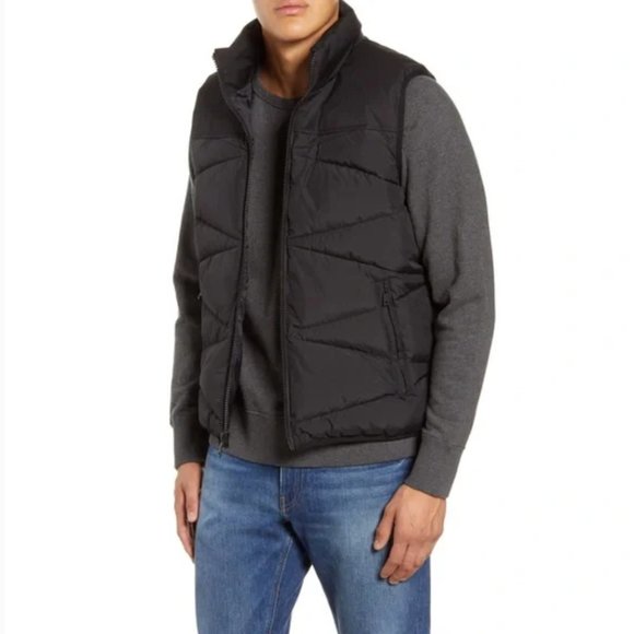 UGG | Jackets & Coats | 95 Ugg Curtis Water Resistant Mens Puffer Vest ...